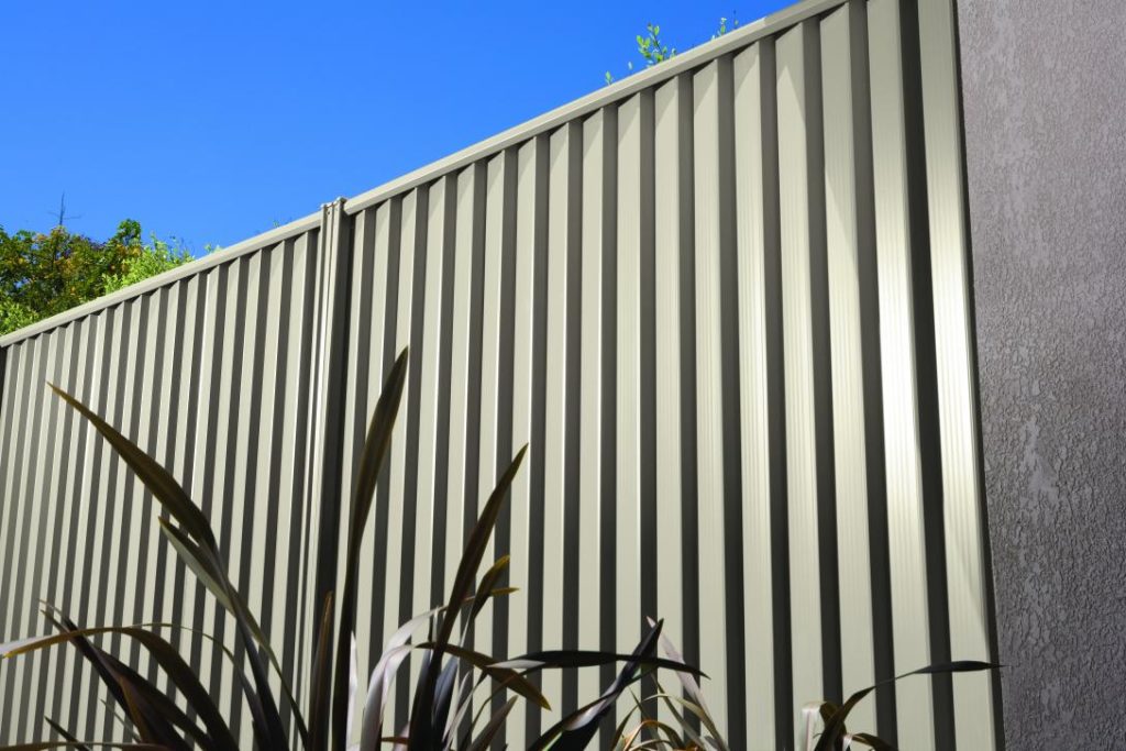 Colorbond SmartaScreen® Fencing Supplies - STY Metals